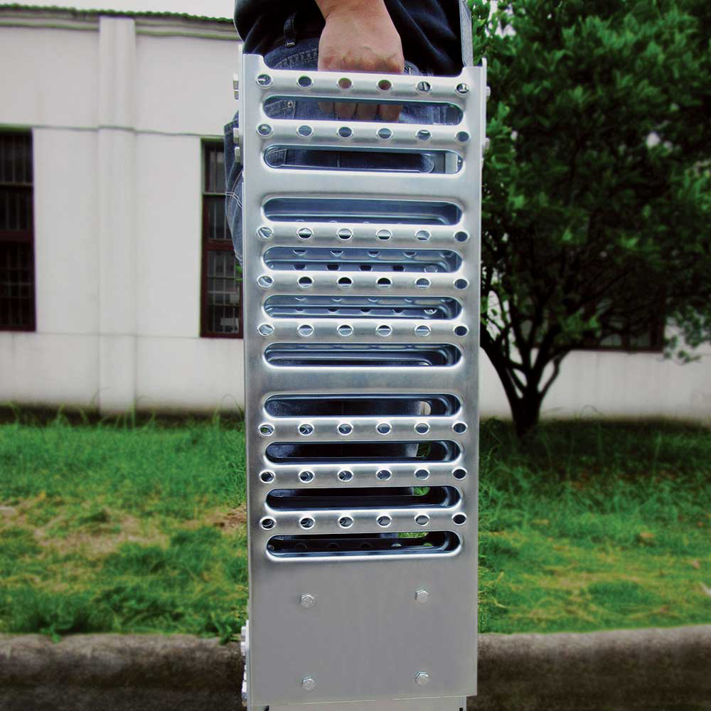 Ultra-Tow Folding Arched Steel Loading Ramp Set | 1,000-Lb. Cap | 6ft ...