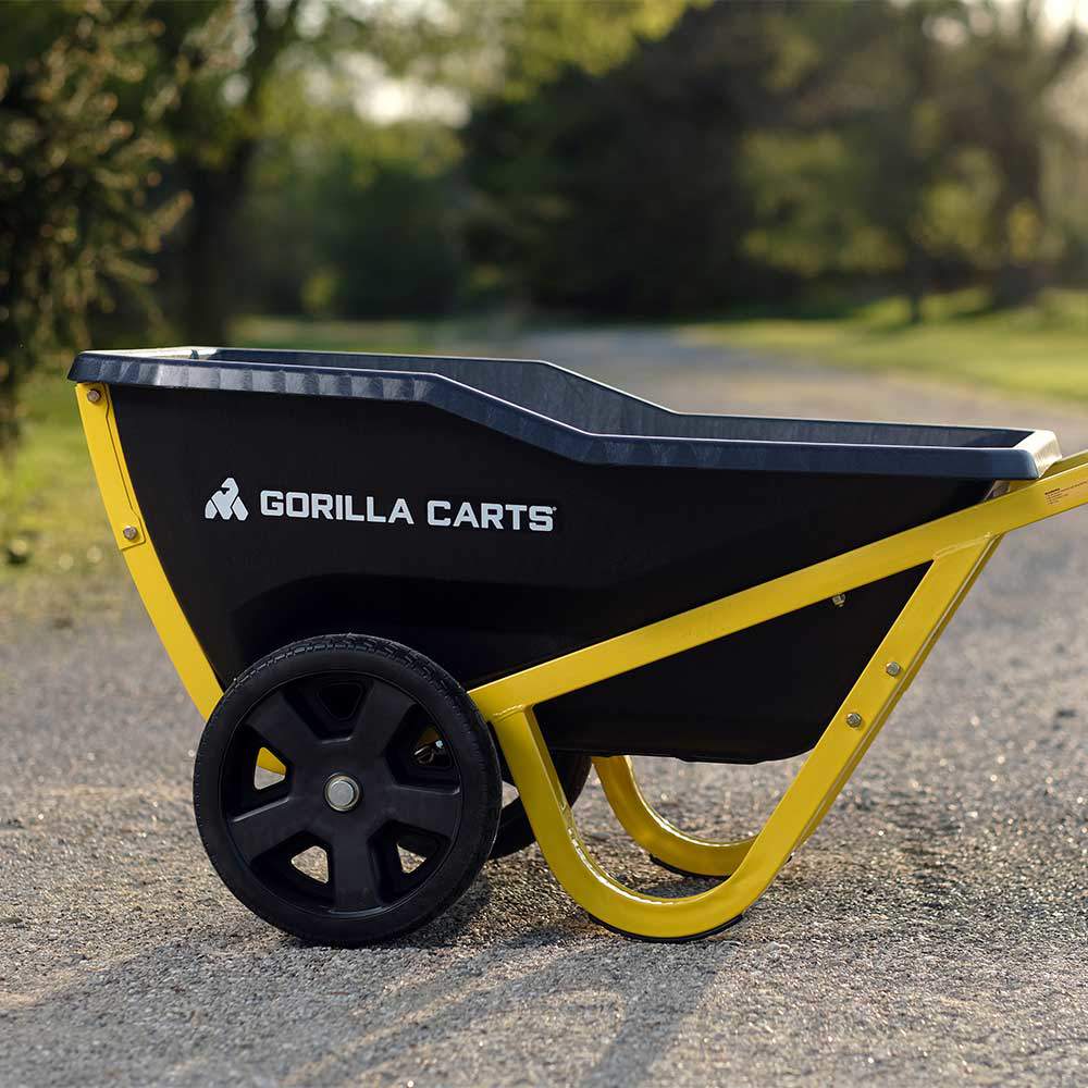 Gorilla Carts Yard Cart | Polyethylene Bed | 7 Cu. Ft. Capacity | GCR-7S @ Great Northern Equipment