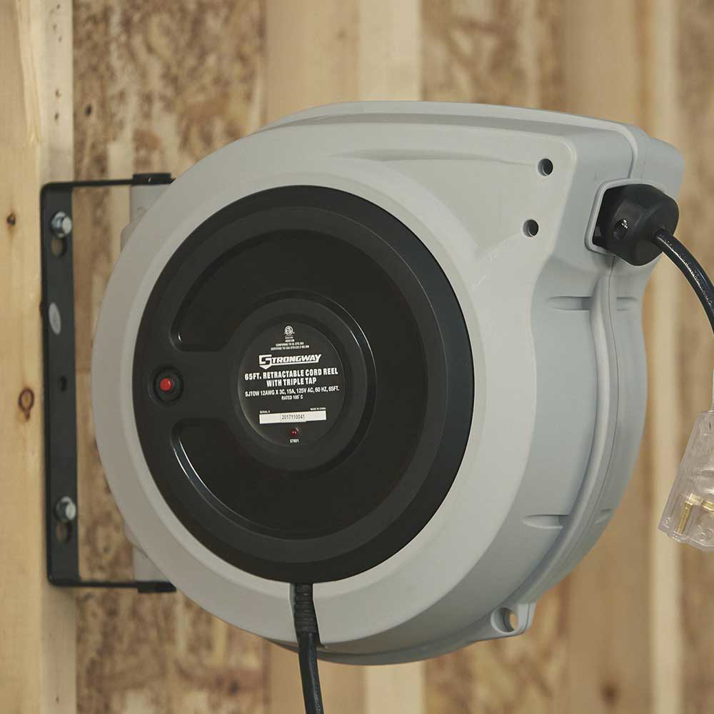 Strongway Retractable Cord Reel | 65-Ft. | 12/3, Triple Tap | 57601 ...